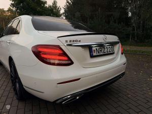 Balts Mercedes-Benz E 220 2020 Šilalė, ar dzinēja tilpumu 1.95 L un nobraukumu 297 tūkst. km par 19200 €, foto 31 vietnē AUTOMOTO.COM.LV