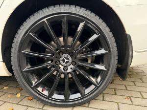 Balts Mercedes-Benz E 220 2020 Šilalė, ar dzinēja tilpumu 1.95 L un nobraukumu 297 tūkst. km par 19200 €, foto 33 vietnē AUTOMOTO.COM.LV