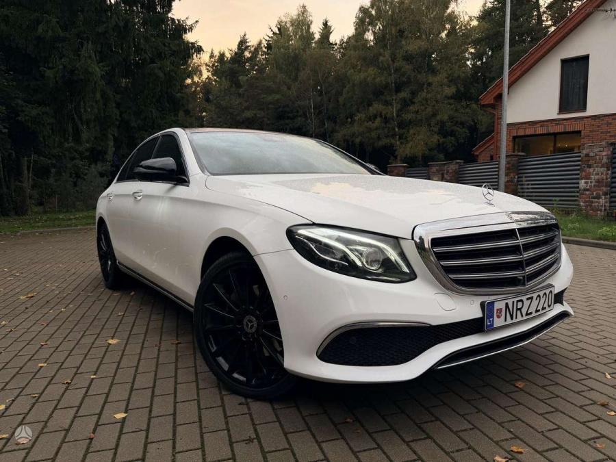 Balts Mercedes-Benz E 220 2020 Šilalė, ar dzinēja tilpumu 1.95 L un nobraukumu 297 tūkst. km par 19200 €, foto 36 vietnē AUTOMOTO.COM.LV