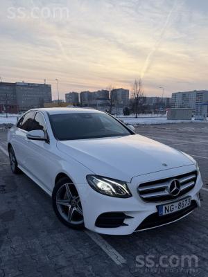 White Mercedes-Benz E 220 2021 in Riga, with an engine capacity of 2.00 L and mileage of 61 thousand km for 30000 €, photo  on AUTOMOTO.COM.LV