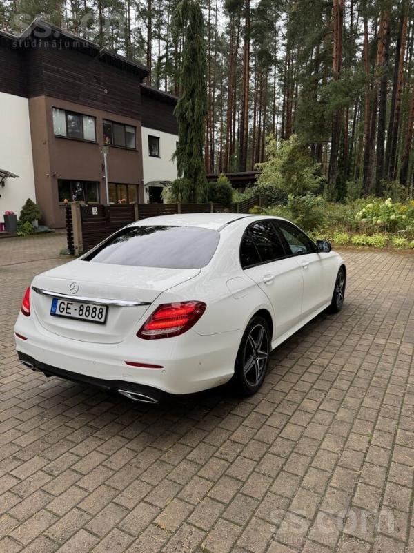 Balts Mercedes-Benz E 220 2021 Rīga, ar dzinēja tilpumu 2.00 L un nobraukumu 157 tūkst. km par 24500 €, foto 4 vietnē AUTOMOTO.COM.LV