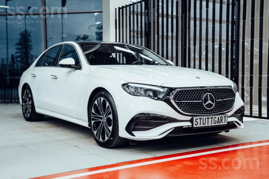 Белый Мерседес E 220 2024 в Рига, объемом двигателя 2.00 л и пробегом 17 тыс. км за 52900 €, фото 1 на AUTOMOTO.COM.LV
