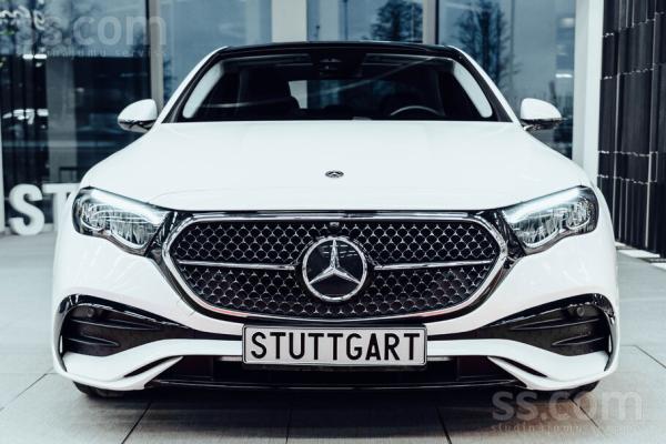 Белый Мерседес E 220 2024 в Рига, объемом двигателя 2.00 л и пробегом 17 тыс. км за 52900 €, фото 2 на AUTOMOTO.COM.LV