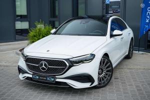 White Mercedes-Benz E 220 2024 in Kaunas, with an engine capacity of 1.99 L and mileage of 37 thousand km for 59950 €, photo 6 on AUTOMOTO.COM.LV