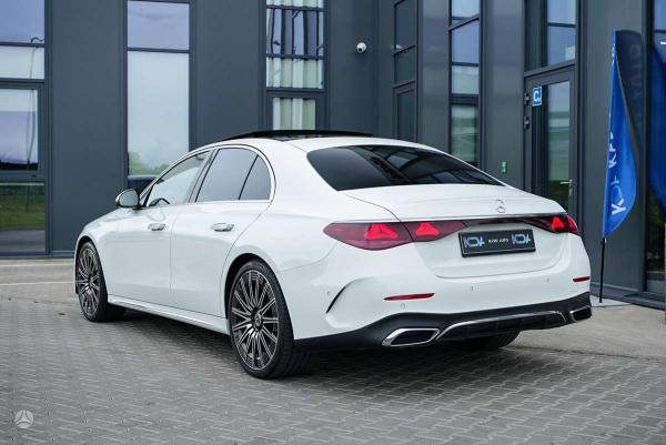 Белый Мерседес E 220 2024 в Каунас, объемом двигателя 1.99 л и пробегом 37 тыс. км за 59950 €, фото 8 на AUTOMOTO.COM.LV