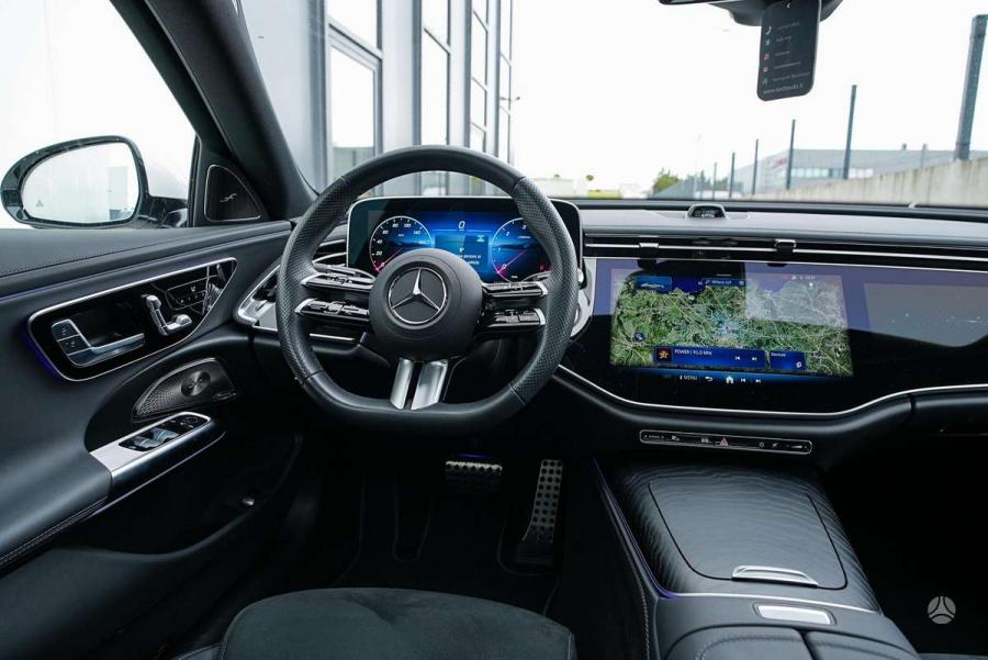 White Mercedes-Benz E 220 2024 in Kaunas, with an engine capacity of 1.99 L and mileage of 37 thousand km for 59950 €, photo 17 on AUTOMOTO.COM.LV