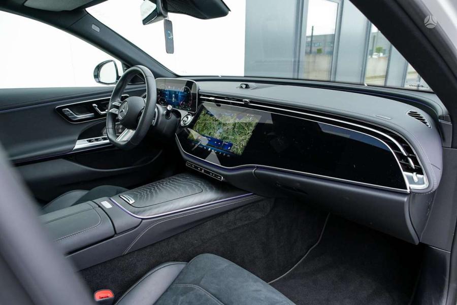 White Mercedes-Benz E 220 2024 in Kaunas, with an engine capacity of 1.99 L and mileage of 37 thousand km for 59950 €, photo 37 on AUTOMOTO.COM.LV