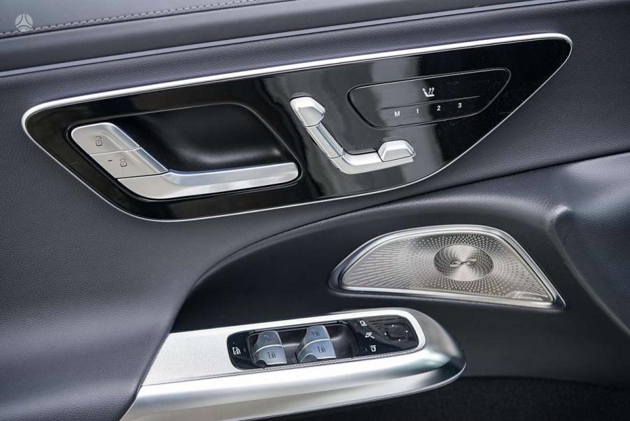 Balts Mercedes-Benz E 220 2024 Kauņa, ar dzinēja tilpumu 1.99 L un nobraukumu 37 tūkst. km par 59950 €, foto 31 vietnē AUTOMOTO.COM.LV