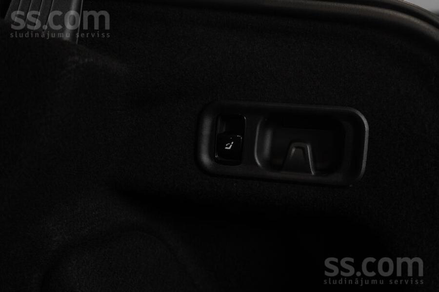Balts Mercedes-Benz E 220 2025 Rīga, ar dzinēja tilpumu 2.00 L un nobraukumu 33 tūkst. km par 51600 €, foto 32 vietnē AUTOMOTO.COM.LV