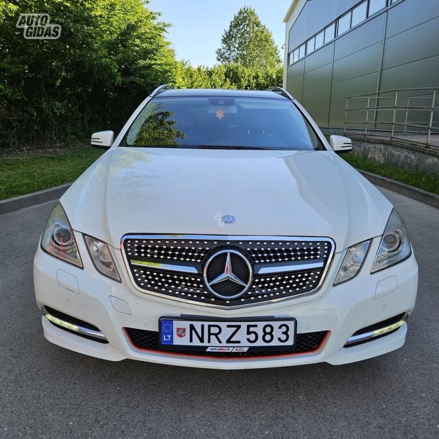 White Mercedes-Benz E 220 2010 in Kaunas, with an engine capacity of 2.10 L and mileage of 375 thousand km for 4900 €, photo 3 on AUTOMOTO.COM.LV