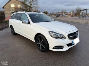 Белый Мерседес E 220 2013 в Плунге, объемом двигателя 2.10 л и пробегом 320 тыс. км за 7350 €, фото 5 на AUTOMOTO.COM.LV