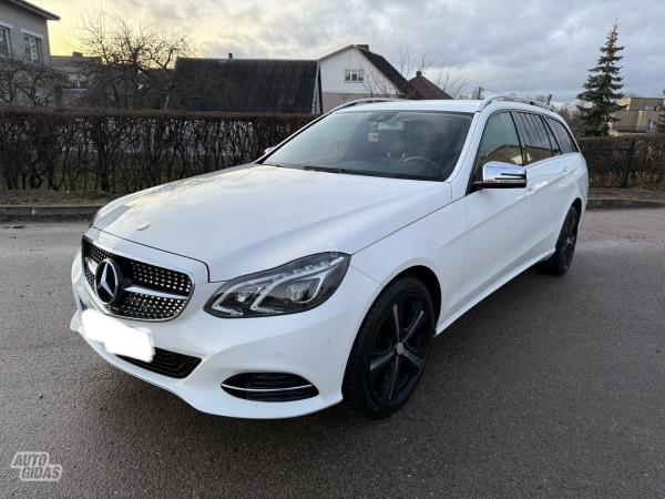Белый Мерседес E 220 2013 в Плунге, объемом двигателя 2.10 л и пробегом 320 тыс. км за 7350 €, фото 6 на AUTOMOTO.COM.LV