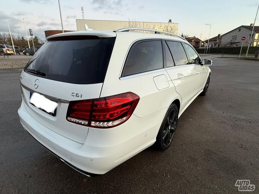 Белый Мерседес E 220 2013 в Плунге, объемом двигателя 2.10 л и пробегом 320 тыс. км за 7350 €, фото 8 на AUTOMOTO.COM.LV