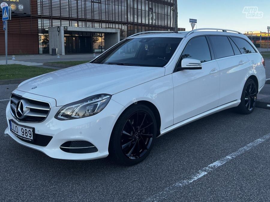 White Mercedes-Benz E 220 2014 in Klaipeda, with an engine capacity of 2.10 L and mileage of 222 thousand km for 10400 €, photo 4 on AUTOMOTO.COM.LV