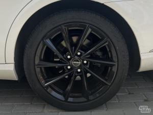 White Mercedes-Benz E 220 2014 in Klaipeda, with an engine capacity of 2.10 L and mileage of 222 thousand km for 10400 €, photo 9 on AUTOMOTO.COM.LV