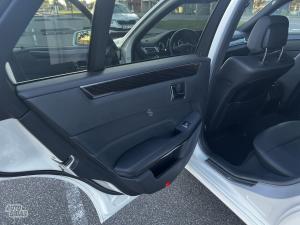 White Mercedes-Benz E 220 2014 in Klaipeda, with an engine capacity of 2.10 L and mileage of 222 thousand km for 10400 €, photo 19 on AUTOMOTO.COM.LV