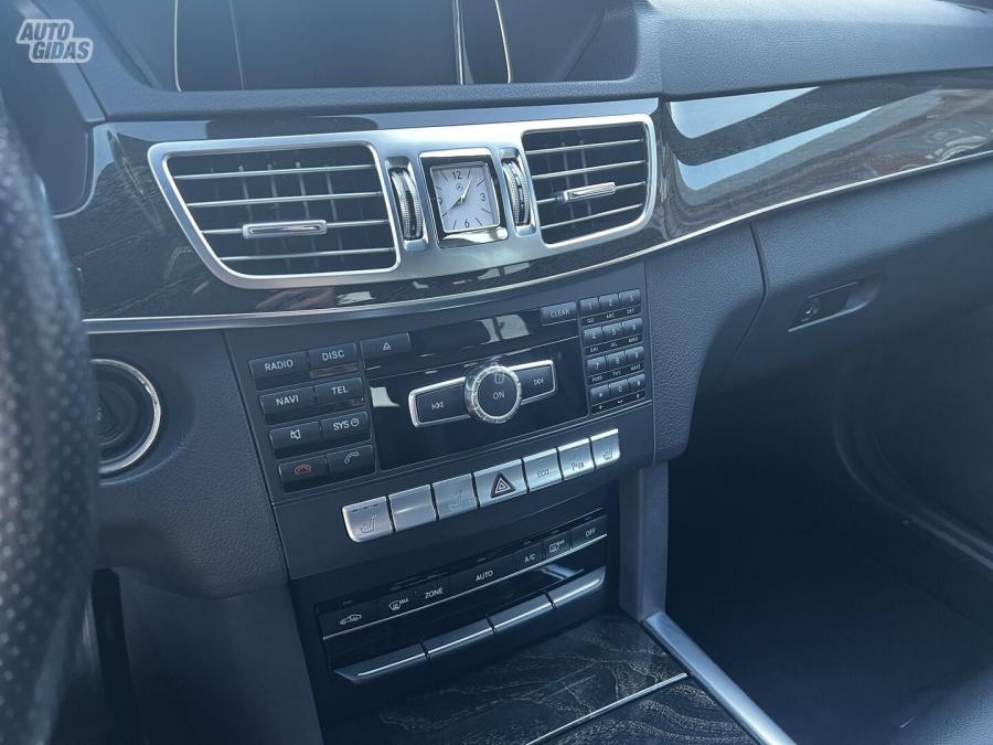 White Mercedes-Benz E 220 2014 in Klaipeda, with an engine capacity of 2.10 L and mileage of 222 thousand km for 10400 €, photo 20 on AUTOMOTO.COM.LV