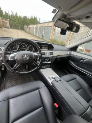 Balts Mercedes-Benz E 220 2014 Panevēža, ar dzinēja tilpumu 2.20 L un nobraukumu 515 tūkst. km par 5750 €, foto 16 vietnē AUTOMOTO.COM.LV