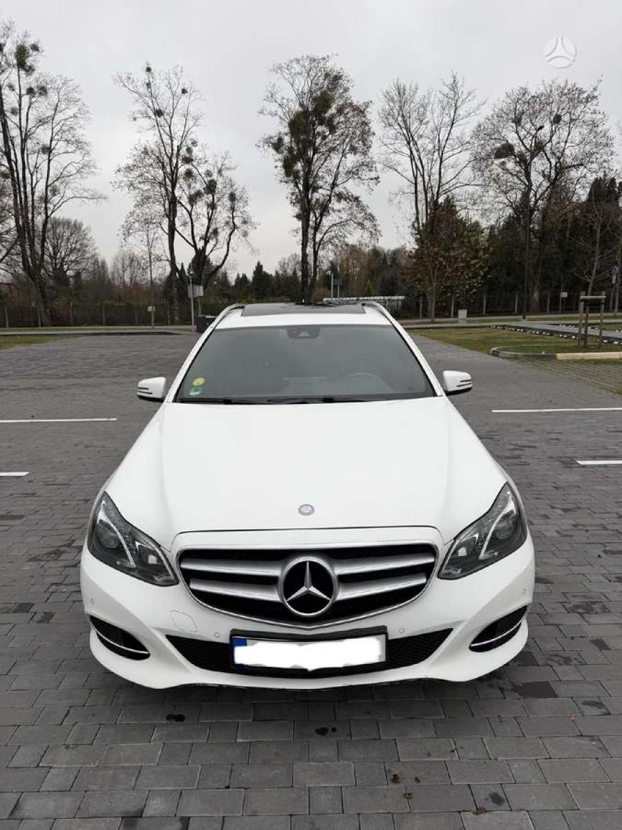White Mercedes-Benz E 220 2015 in Kaunas, with an engine capacity of 2.14 L and mileage of 295 thousand km for 9399 €, photo 4 on AUTOMOTO.COM.LV