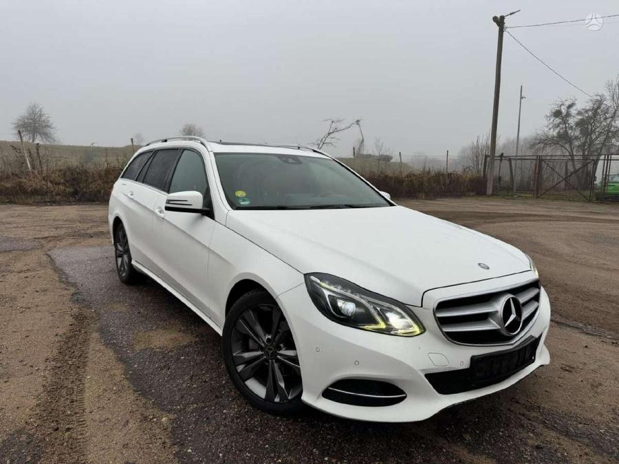 Balts Mercedes-Benz E 220 2015 Kauņa, ar dzinēja tilpumu 2.14 L un nobraukumu 295 tūkst. km par 9399 €, foto 1 vietnē AUTOMOTO.COM.LV