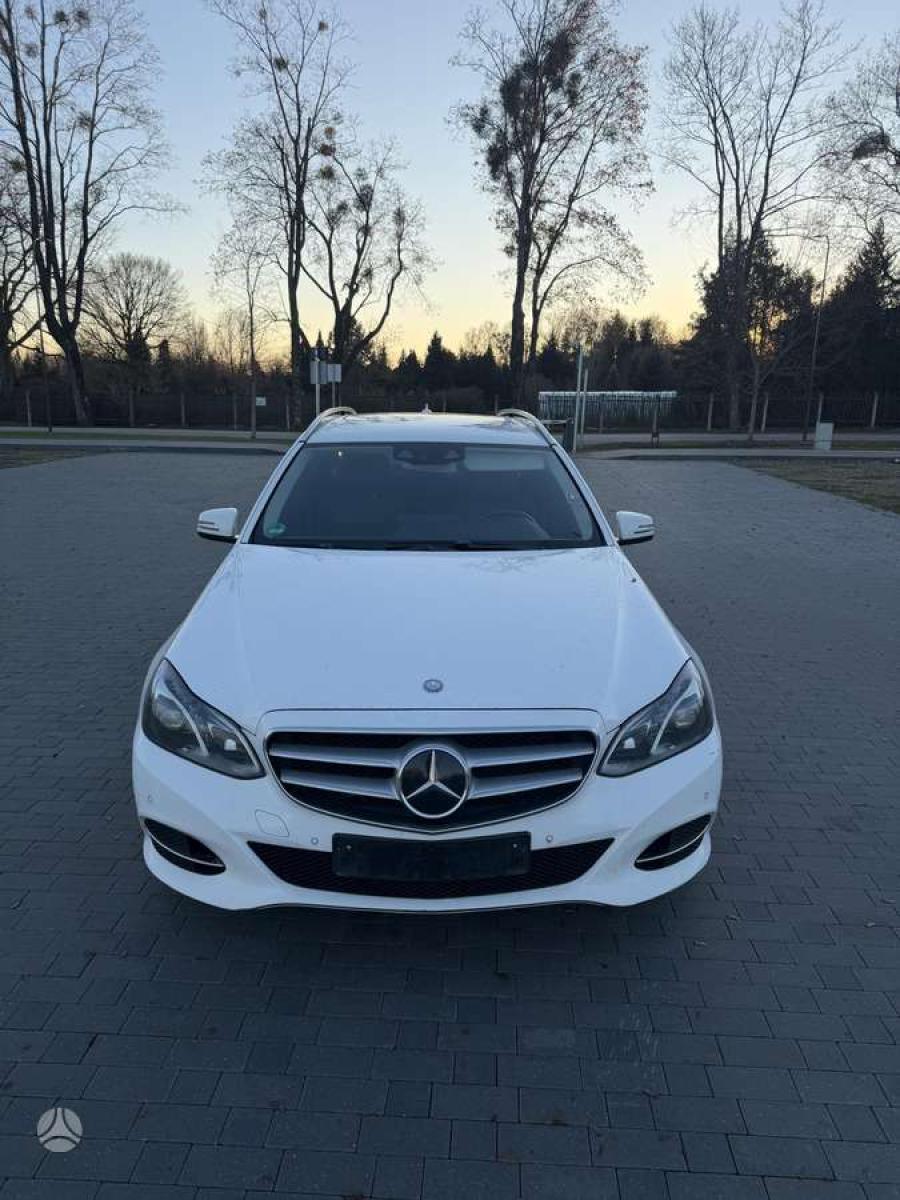 Balts Mercedes-Benz E 220 2015 Kauņa, ar dzinēja tilpumu 2.14 L un nobraukumu 295 tūkst. km par 9999 €, foto 3 vietnē AUTOMOTO.COM.LV
