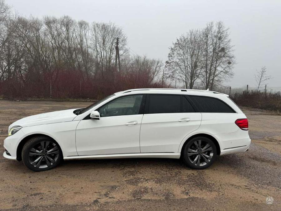 White Mercedes-Benz E 220 2015 in Kaunas, with an engine capacity of 2.14 L and mileage of 295 thousand km for 9340 €, photo 5 on AUTOMOTO.COM.LV