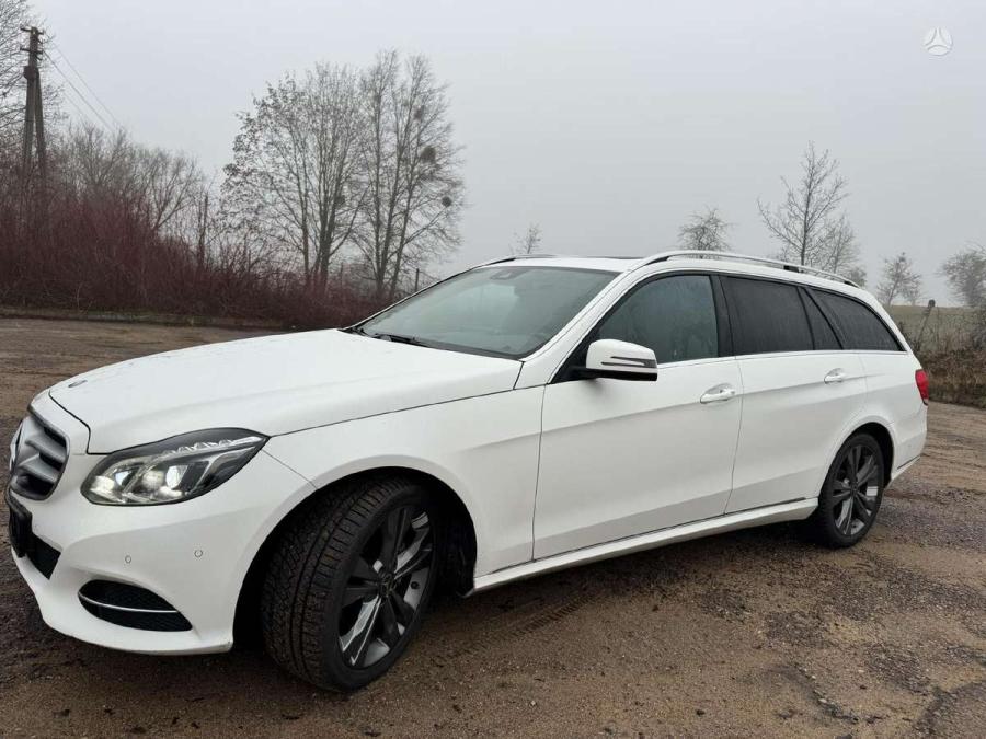 White Mercedes-Benz E 220 2015 in Kaunas, with an engine capacity of 2.14 L and mileage of 295 thousand km for 9340 €, photo 6 on AUTOMOTO.COM.LV