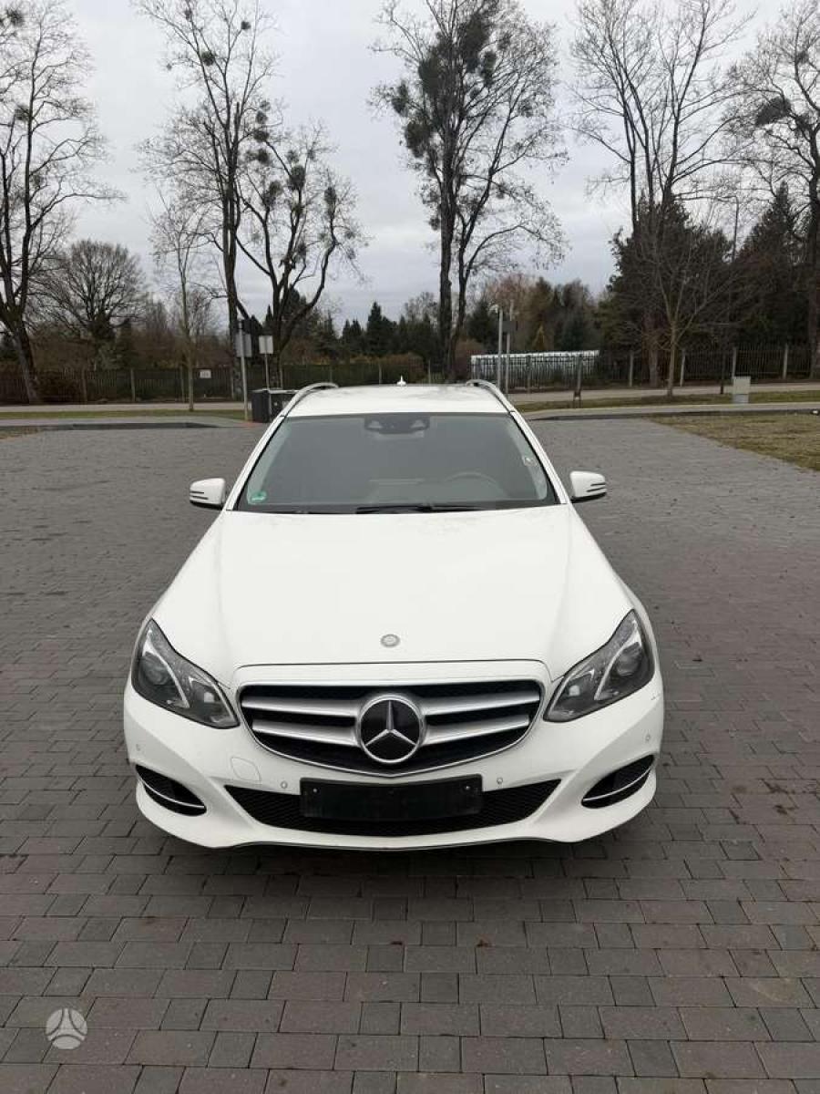 Balts Mercedes-Benz E 220 2015 Kauņa, ar dzinēja tilpumu 2.14 L un nobraukumu 295 tūkst. km par 9999 €, foto 3 vietnē AUTOMOTO.COM.LV