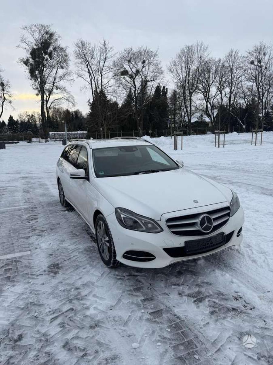 Balts Mercedes-Benz E 220 2015 Kauņa, ar dzinēja tilpumu 2.14 L un nobraukumu 295 tūkst. km par 9999 €, foto 12 vietnē AUTOMOTO.COM.LV