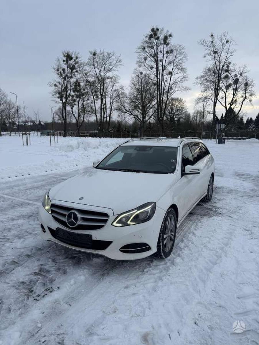 Balts Mercedes-Benz E 220 2015 Kauņa, ar dzinēja tilpumu 2.14 L un nobraukumu 295 tūkst. km par 10350 €, foto 1 vietnē AUTOMOTO.COM.LV
