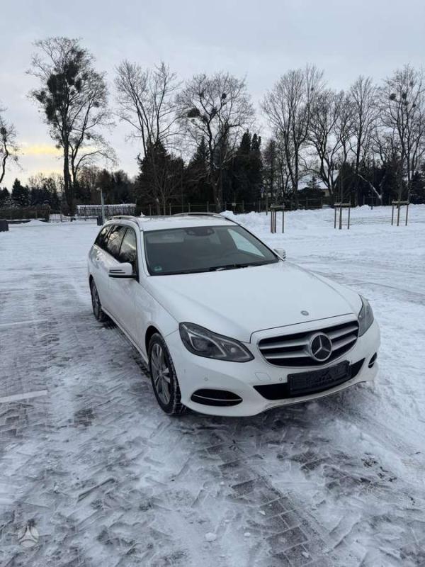 Balts Mercedes-Benz E 220 2015 Kauņa, ar dzinēja tilpumu 2.14 L un nobraukumu 295 tūkst. km par 10350 €, foto 6 vietnē AUTOMOTO.COM.LV