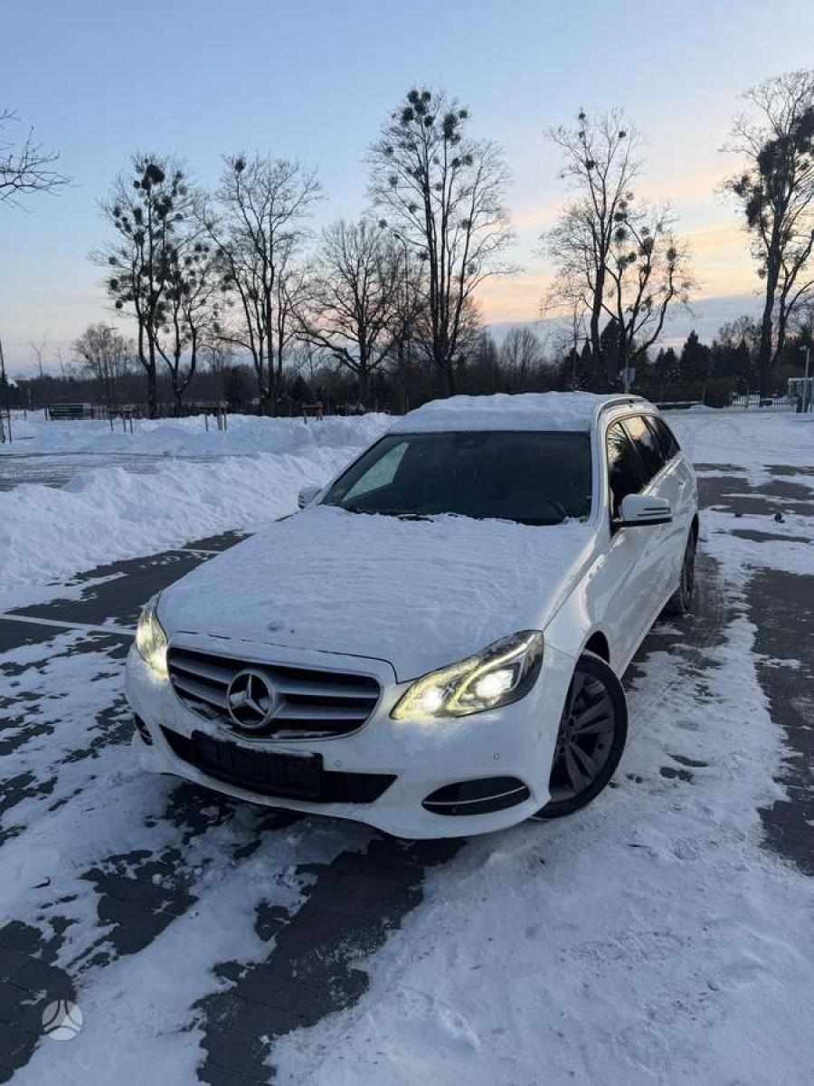 White Mercedes-Benz E 220 2015 in Kaunas, with an engine capacity of 2.14 L and mileage of 295 thousand km for 9450 €, photo 2 on AUTOMOTO.COM.LV