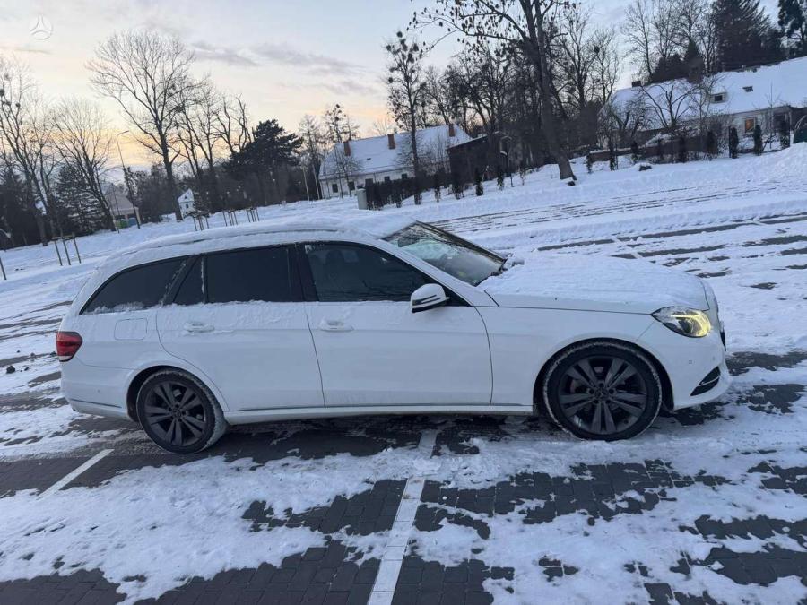 White Mercedes-Benz E 220 2015 in Kaunas, with an engine capacity of 2.14 L and mileage of 295 thousand km for 9450 €, photo 7 on AUTOMOTO.COM.LV