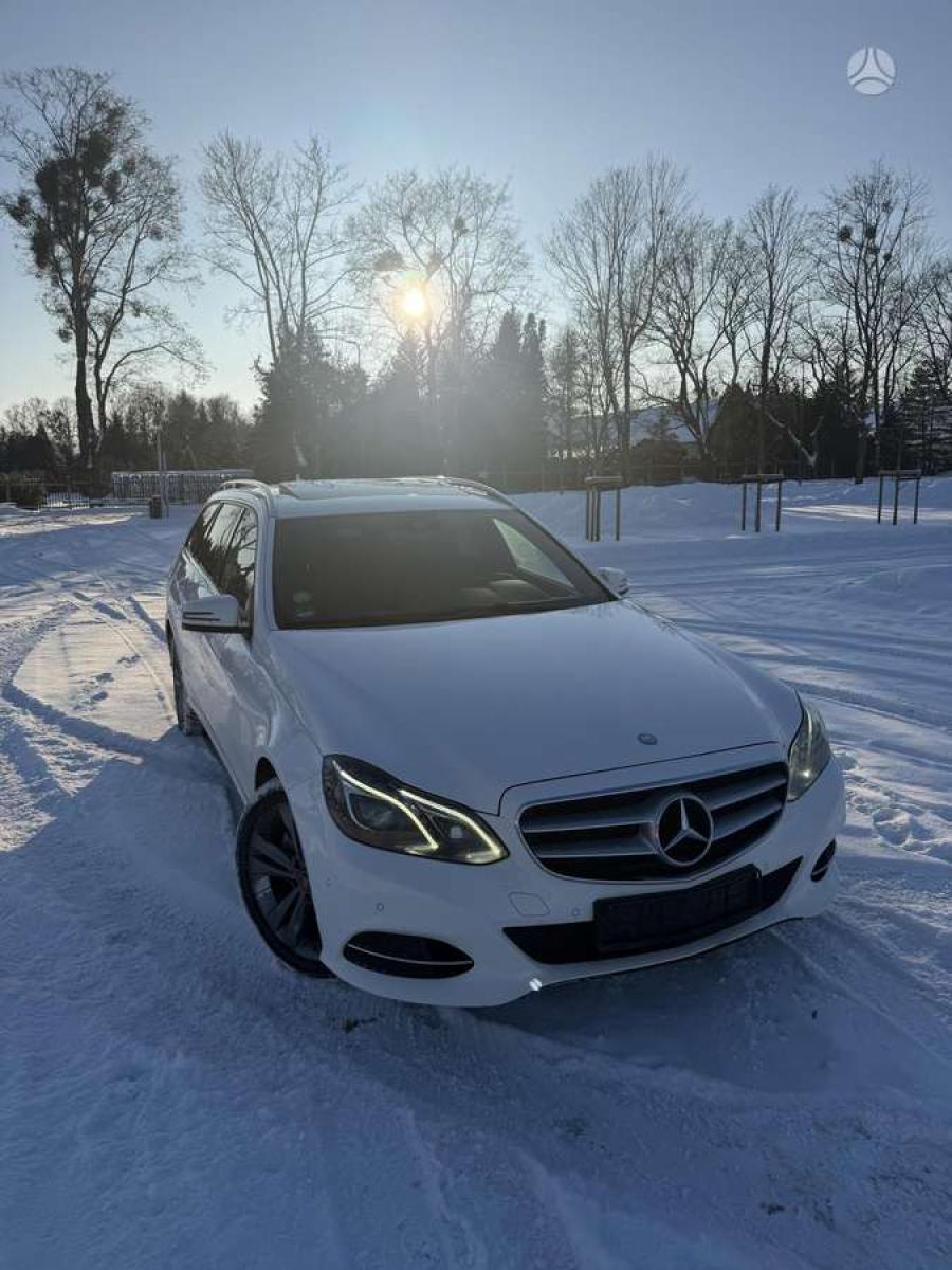 White Mercedes-Benz E 220 2015 in Kaunas, with an engine capacity of 2.14 L and mileage of 295 thousand km for 9300 €, photo 2 on AUTOMOTO.COM.LV