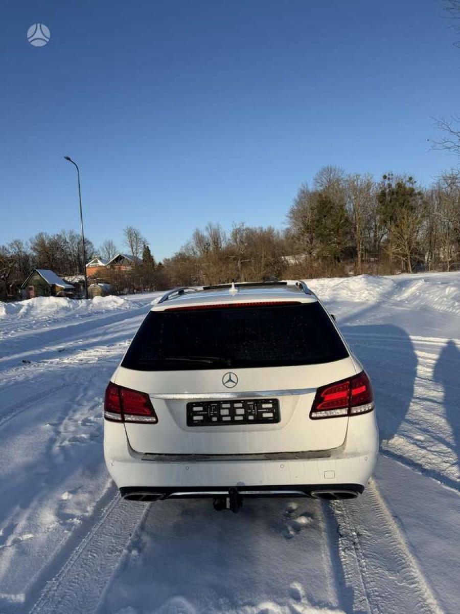 White Mercedes-Benz E 220 2015 in Kaunas, with an engine capacity of 2.14 L and mileage of 295 thousand km for 9300 €, photo 7 on AUTOMOTO.COM.LV