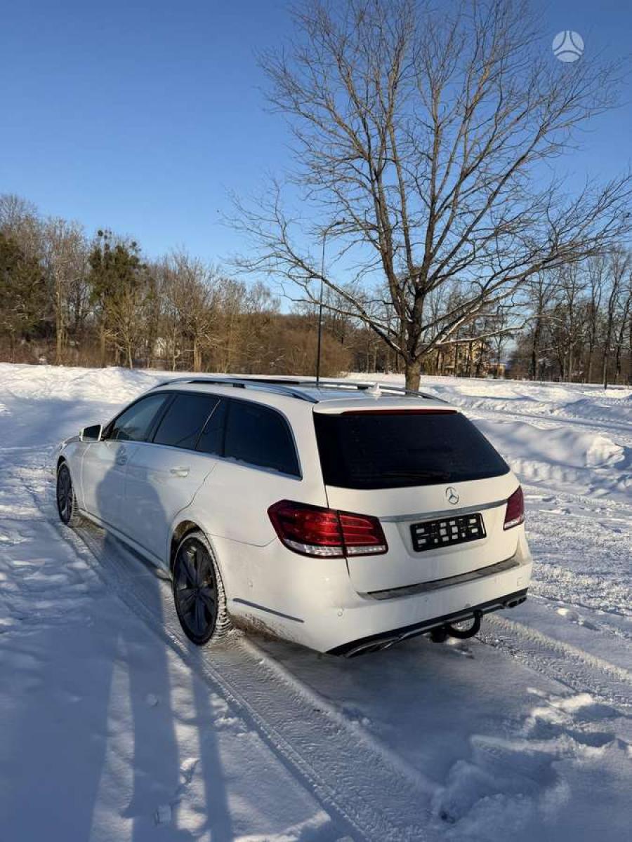 White Mercedes-Benz E 220 2015 in Kaunas, with an engine capacity of 2.14 L and mileage of 295 thousand km for 9300 €, photo 9 on AUTOMOTO.COM.LV