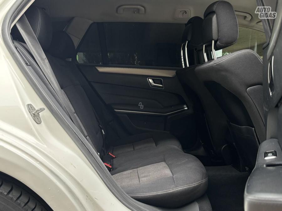 Balts Mercedes-Benz E 220 2015 Kauņa, ar dzinēja tilpumu 2.10 L un nobraukumu 600 tūkst. km par 4500 €, foto 19 vietnē AUTOMOTO.COM.LV