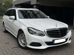 Белый Мерседес E 220 2015 в Каунас, объемом двигателя 2.14 л и пробегом 600 тыс. км за 4500 €, фото 3 на AUTOMOTO.COM.LV