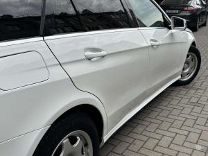 Белый Мерседес E 220 2015 в Каунас, объемом двигателя 2.14 л и пробегом 600 тыс. км за 4500 €, фото 11 на AUTOMOTO.COM.LV