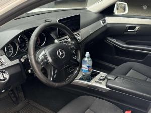 Белый Мерседес E 220 2015 в Каунас, объемом двигателя 2.14 л и пробегом 600 тыс. км за 4500 €, фото 13 на AUTOMOTO.COM.LV