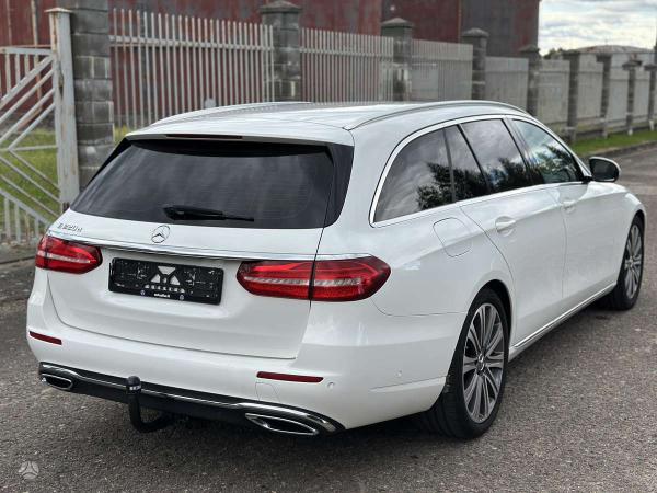Balts Mercedes-Benz E 220 2016 Kauņa, ar dzinēja tilpumu 1.95 L un nobraukumu 234 tūkst. km par 14900 €, foto 4 vietnē AUTOMOTO.COM.LV