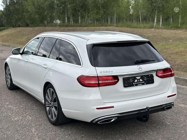 Balts Mercedes-Benz E 220 2016 Kauņa, ar dzinēja tilpumu 1.95 L un nobraukumu 234 tūkst. km par 14900 €, foto 5 vietnē AUTOMOTO.COM.LV
