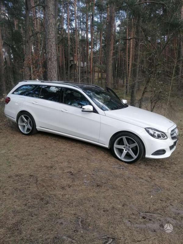 Balts Mercedes-Benz E 220 2016 Kauņa, ar dzinēja tilpumu 2.14 L un nobraukumu 300 tūkst. km par 10200 €, foto 1 vietnē AUTOMOTO.COM.LV