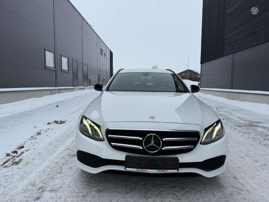 Balts Mercedes-Benz E 220 2017 Šauļi, ar dzinēja tilpumu 1.95 L un nobraukumu 320 tūkst. km par 9900 €, foto 2 vietnē AUTOMOTO.COM.LV