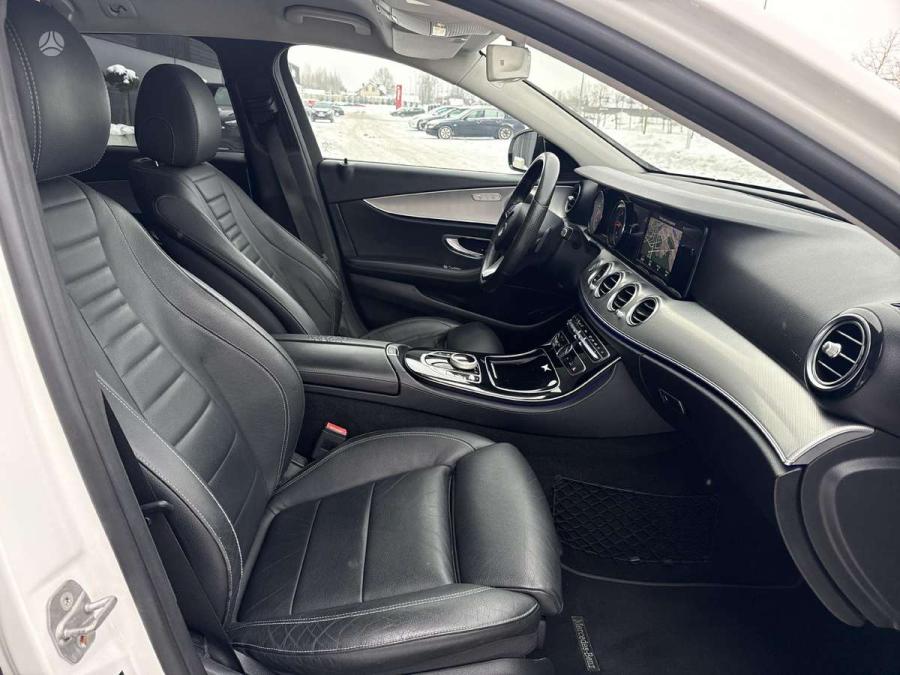 Balts Mercedes-Benz E 220 2017 Šauļi, ar dzinēja tilpumu 1.95 L un nobraukumu 320 tūkst. km par 9900 €, foto 10 vietnē AUTOMOTO.COM.LV