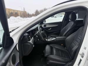 Balts Mercedes-Benz E 220 2017 Šauļi, ar dzinēja tilpumu 1.95 L un nobraukumu 320 tūkst. km par 9900 €, foto 14 vietnē AUTOMOTO.COM.LV