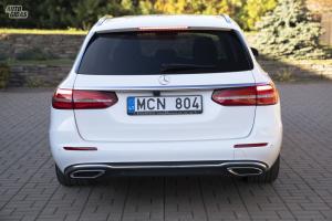 Белый Мерседес E 220 2017 в Вильнюс, объемом двигателя 2.00 л и пробегом 196 тыс. км за 20700 €, фото 6 на AUTOMOTO.COM.LV