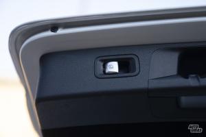 Белый Мерседес E 220 2017 в Вильнюс, объемом двигателя 2.00 л и пробегом 196 тыс. км за 20700 €, фото 30 на AUTOMOTO.COM.LV
