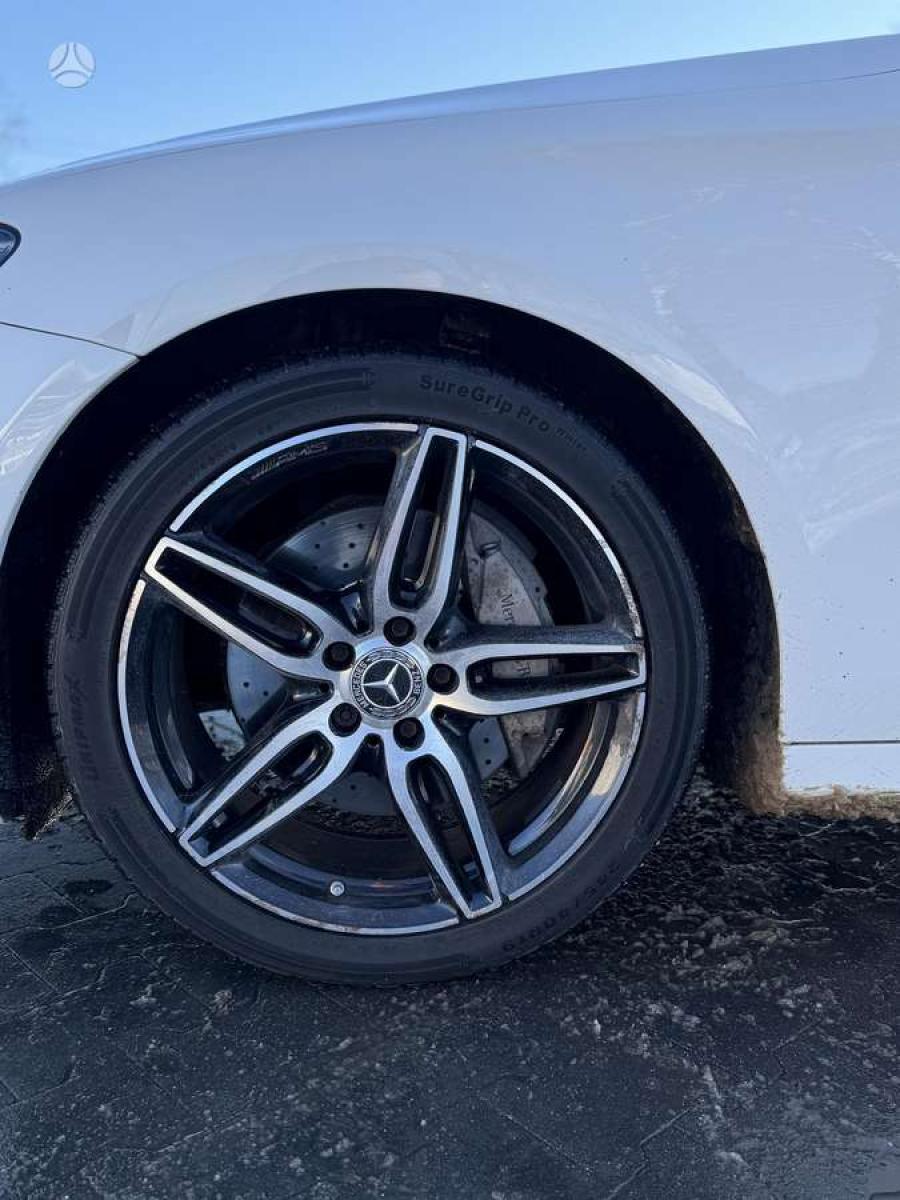 Balts Mercedes-Benz E 220 2018 Viļņa, ar dzinēja tilpumu 1.95 L un nobraukumu 342 tūkst. km par 17800 €, foto 6 vietnē AUTOMOTO.COM.LV