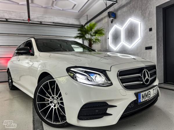 Белый Мерседес E 220 2018 в Каунас, объемом двигателя 2.20 л и пробегом 328 тыс. км за 14200 €, фото 2 на AUTOMOTO.COM.LV